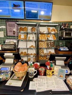 BETWEEN ROUNDS BAKERY SANDWICH CAFE’ - 52 Photos & 89 Reviews - 1540A ...