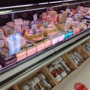 EDELWEISS SAUSAGE CO & DELICATESSEN - 201 Photos & 297 Reviews - 3119 ...