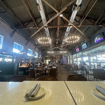 COURTSIDE KITCHEN - Updated November 2024 - 70 Photos & 47 Reviews ...