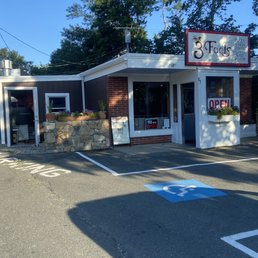 3 FOOLS - Updated July 2025 - 48 Photos & 135 Reviews - 87 Rte 6A ...