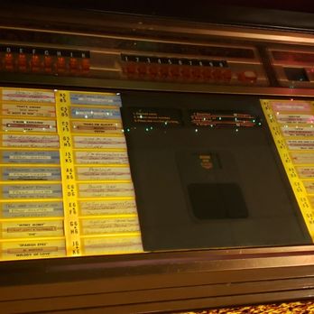 FARINACCI PIZZA - Updated December 2025 - 18 Photos & 83 Reviews - 9385 ...