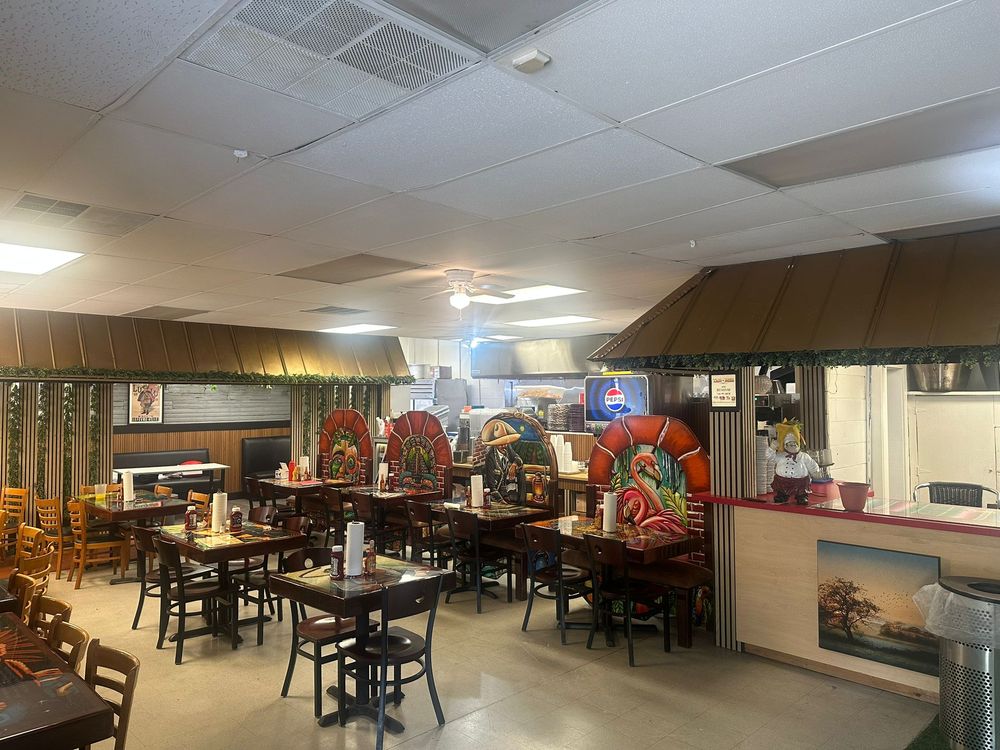 SUMMIT CAFE - Updated September 2025 - 29 Photos - 101 W Main St, Mount ...