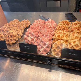 NERO WAFFLES - Updated September 2025 - 1322 Photos & 685 Reviews ...
