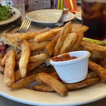 THE COMMON MAN - Updated March 2025 - 166 Photos & 332 Reviews - 304 ...