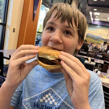 CBU ALUMNI DINING COMMONS - Updated October 2025 - 13 Reviews & 76 ...