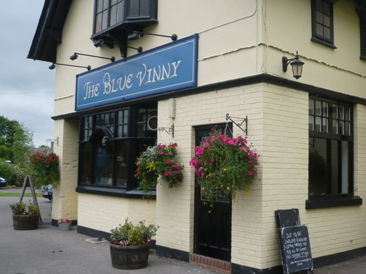 BLUE VINNY - Updated July 2025 - 12 The Moor, Dorchester, Dorset ...