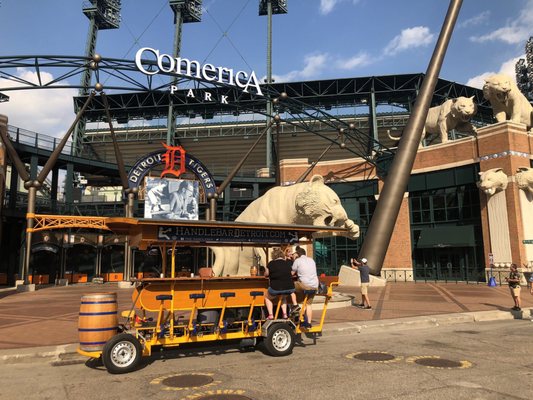 HANDLEBAR DETROIT - 47 Photos & 82 Reviews - Detroit, Michigan - Tours ...