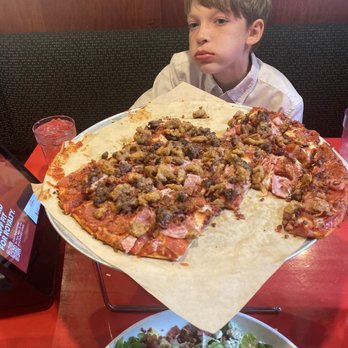 RED ROBIN GOURMET BURGERS AND BREWS - Updated November 2024 - 489 ...