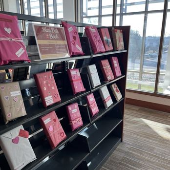 CARMEL CLAY PUBLIC LIBRARY - Updated December 2025 - 112 Photos & 47 ...