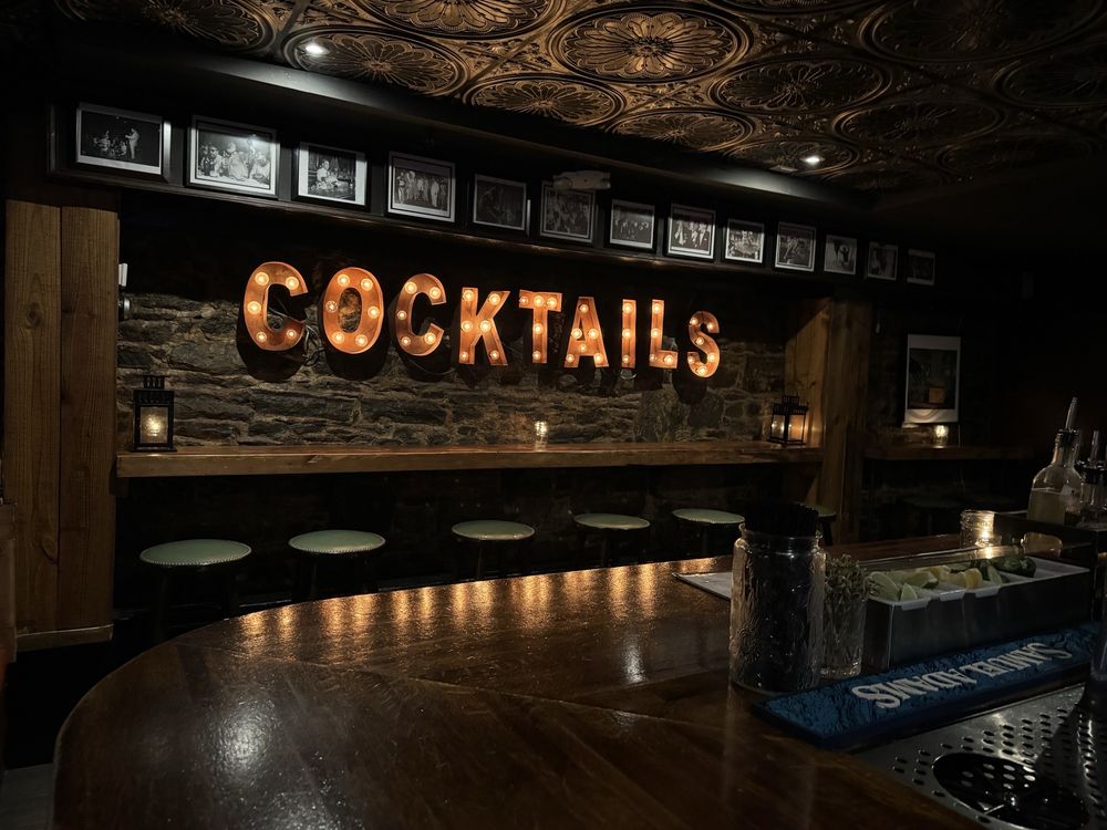 JUKE BAR - Updated December 2025 - 221 Photos & 332 Reviews - 196 2nd ...