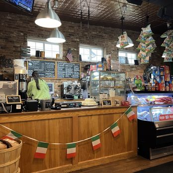 VINNIE’S MOOTZ - Updated December 2024 - 106 Photos & 67 Reviews - 356 Valley Brook Ave ...