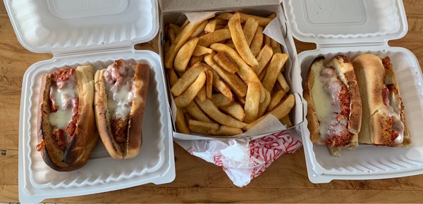 LOUIE’S FAMOUS CHICKEN & SUBS - Updated November 2025 - 2A W Frederick ...