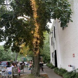 ALMOND RESTAURANT - Updated August 2024 - 142 Photos & 199 Reviews - 1 ...