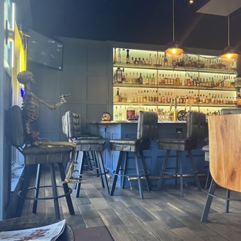 CEDAR SPILL CIGAR LOUNGE - Updated December 2025 - 566 Putnam Pike ...