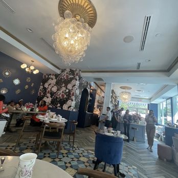 LITTLE HEN - HOUSTON - Updated October 2025 - 1336 Photos & 470 Reviews ...