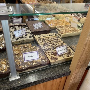 CHUTTERS - Updated November 2025 - 198 Photos & 123 Reviews - 43 Main ...