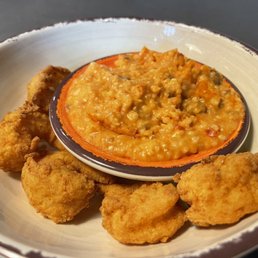 THE GRIT COUNTER - NORTH CHARLESTON - Updated January 2026 - 600 Photos ...