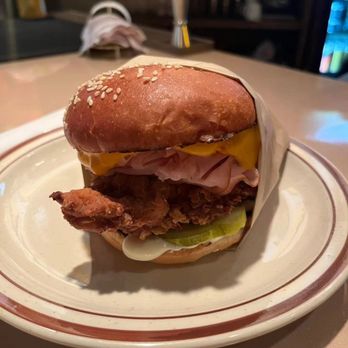 CLASS CLOWN HAMBURGERS - Updated August 2024 - 15 Photos & 11 Reviews ...