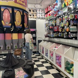 SPRINGFIELD INCREDIBLE PIZZA COMPANY - Updated December 2025 - 42 ...