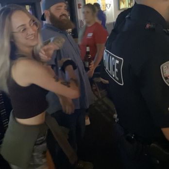 HALFTIME BAR & GRILL - Updated December 2025 - 27 Photos & 109 Reviews ...