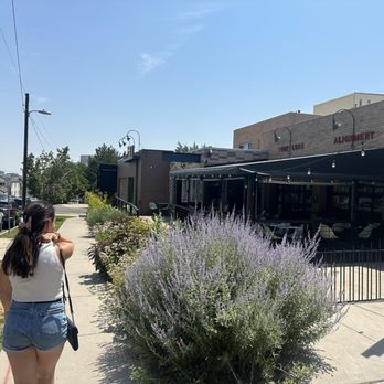 ROOT DOWN - Updated August 2024 - 2746 Photos & 3975 Reviews - 1600 W ...