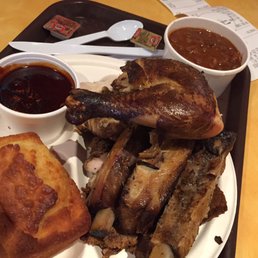CEDAR RIVER SMOKEHOUSE BARBECUE - 187 Photos & 465 Reviews - 304 Wells ...