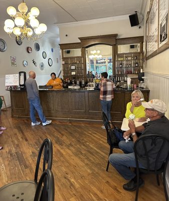 TIC TOC ICE CREAM PARLOR - Updated November 2025 - 43 Photos & 71 ...