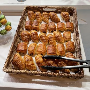 MY LITTLE PARIS CAFE & PLAY - Updated July 2024 - 466 Photos & 160 ...