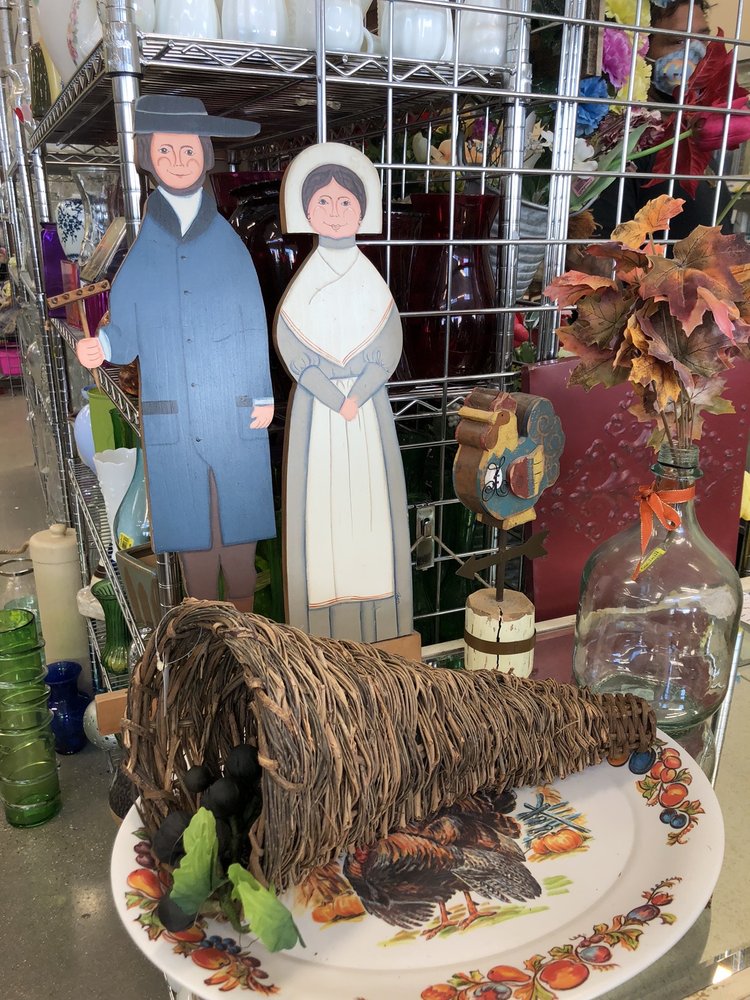 GOODWILL STORE & DONATION CENTER - 1716 Miller Park Way, West Milwaukee ...