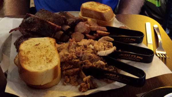 SMOKEY D’S BBQ - Updated October 2025 - 12 Photos & 40 Reviews - 601 ...