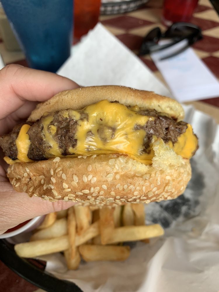 COURT SQUARE CAFE - Updated July 2025 - 20 Photos & 27 Reviews - 132 W ...