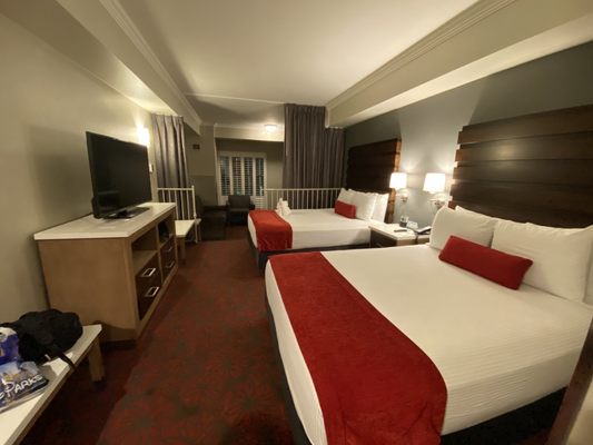 DESERT PALMS HOTEL AND SUITES - 137 Photos & 328 Reviews - 631 W ...