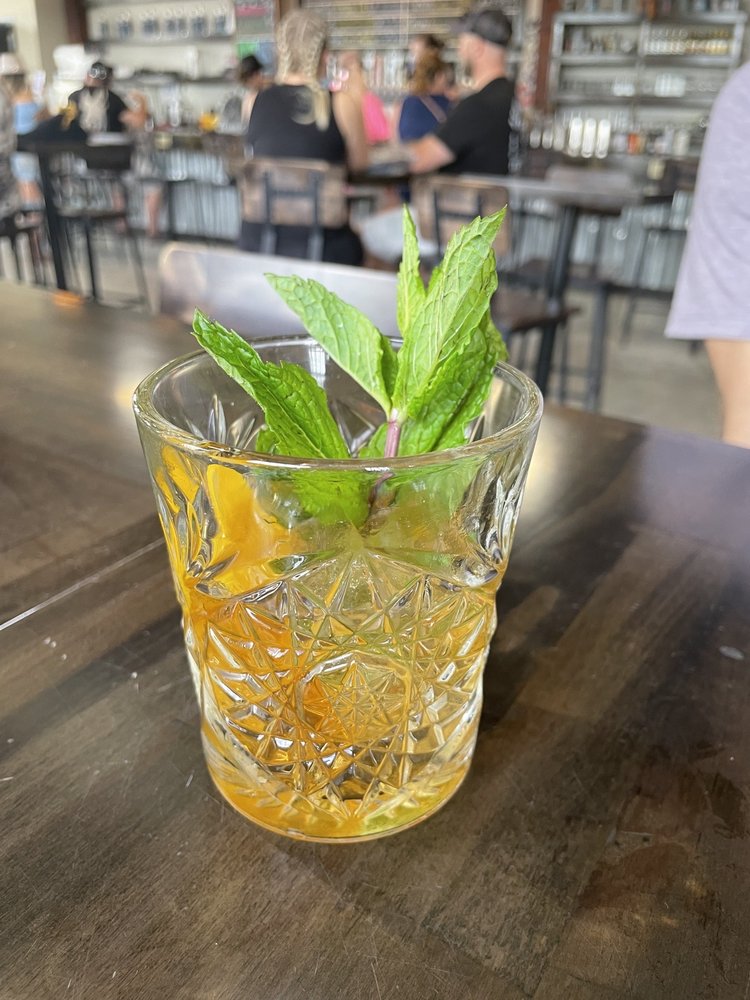 Sip your way through history along Tennessee's Whiskey Trail | Roadtrippers