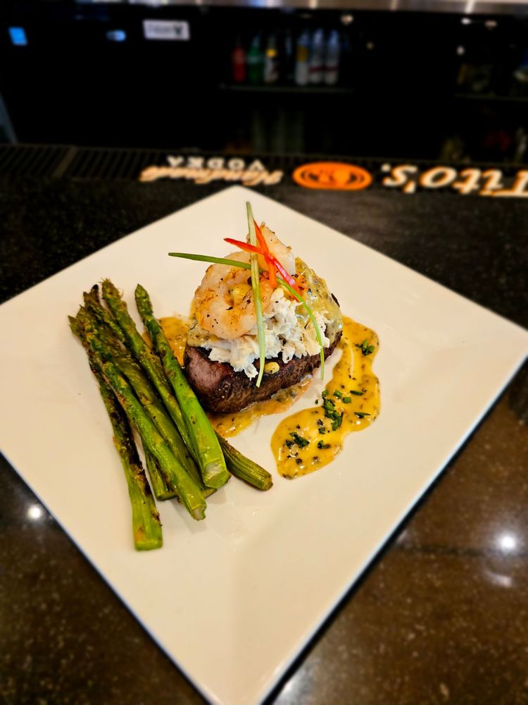 PUBLIC HOUSE 701 - Updated May 2024 - 18 Photos & 23 Reviews - 701 E ...