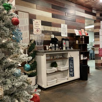 COFFEEHOLICS - Updated January 2026 - 49 Photos & 31 Reviews - 211 ...