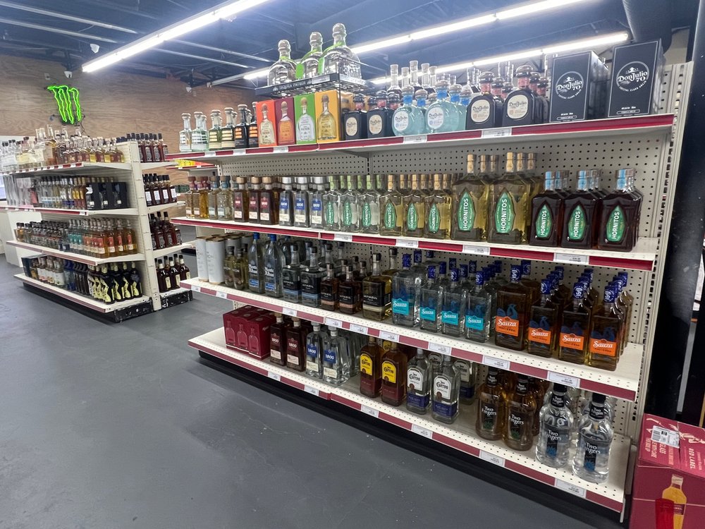 CROSSROADS LIQUOR - Updated December 2025 - 903 US-82, Gainesville ...