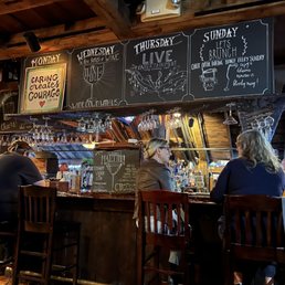 THE COMMON MAN WINDHAM - Updated July 2025 - 80 Photos & 307 Reviews ...