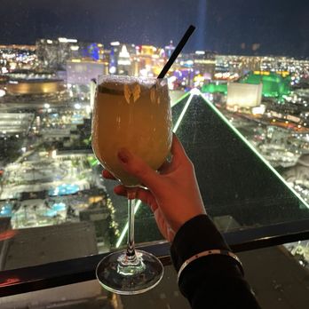 SKYFALL LOUNGE - Updated January 2025 - 790 Photos & 390 Reviews - 3940 ...