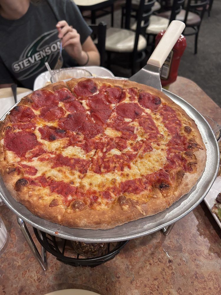 GROTTO PIZZA - MILFORD - Updated October 2025 - 41 Photos & 80 Reviews ...