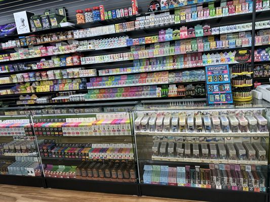 7 CLOUD’S SMOKE SHOP - Updated June 2026 - 11 Photos - 2263 ...