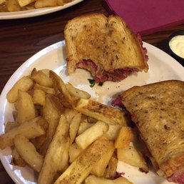 THE OLD TOAD - Updated October 2025 - 137 Photos & 280 Reviews - 277 ...