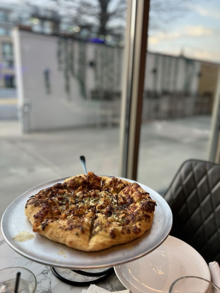 TWISTED PYE - Updated July 2025 - 127 Photos & 66 Reviews - 1851 Market ...