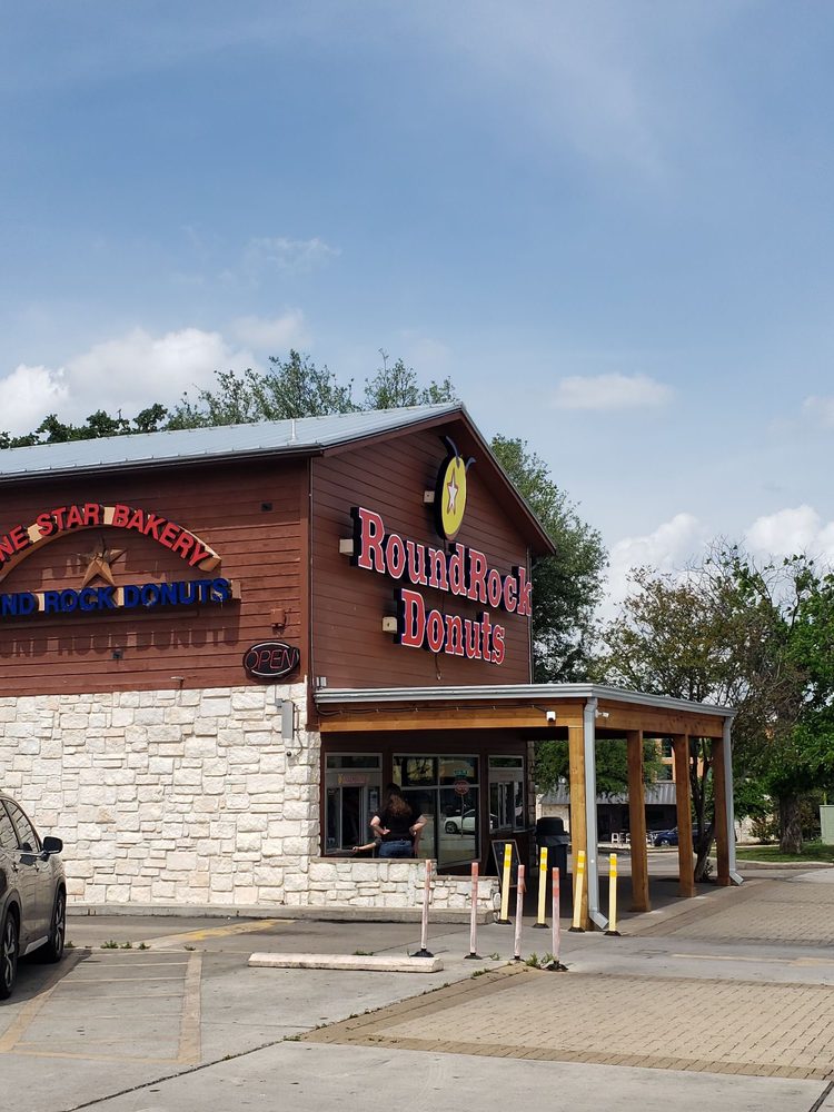 ROUND ROCK DONUTS - Updated January 2025 - 2429 Photos & 3375 Reviews ...