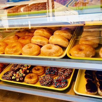 U.S. DONUTS - Updated July 2025 - 92 Photos & 74 Reviews - 3720 ...