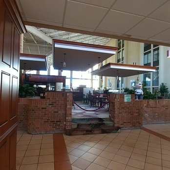 HOLIDAY INN ROANOKE AIRPORT - CONFERENCE CTR - Updated November 2024 ...