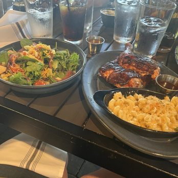 Q39 SOUTH - Updated June 2024 - 1553 Photos & 1989 Reviews - 11051 ...