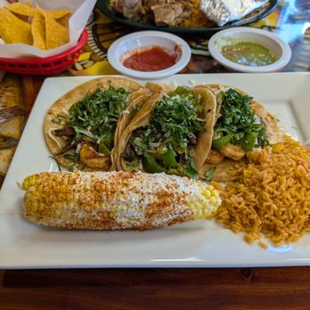 FIESTA PATRIA MEXICAN RESTAURANT AND CANTINA - Updated December 2025 ...