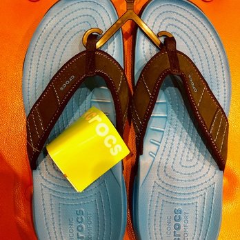 CROCS - Updated December 2025 - 70 Photos & 43 Reviews - 140 W 34th St ...