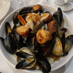 BELLINO’S TRATTORIA - Updated June 2025 - 46 Photos & 233 Reviews - 146 ...