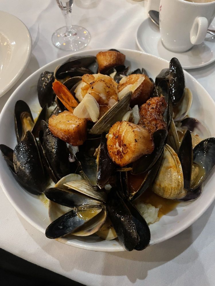 PETRILLO’S ITALIAN KITCHEN - Updated December 2025 - 152 Photos & 305 ...